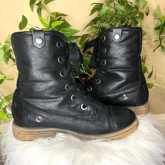 Roxy | Shoes | Roxy Black Faux Fur Lined Combatmoto Kids Boots Size 5 ...